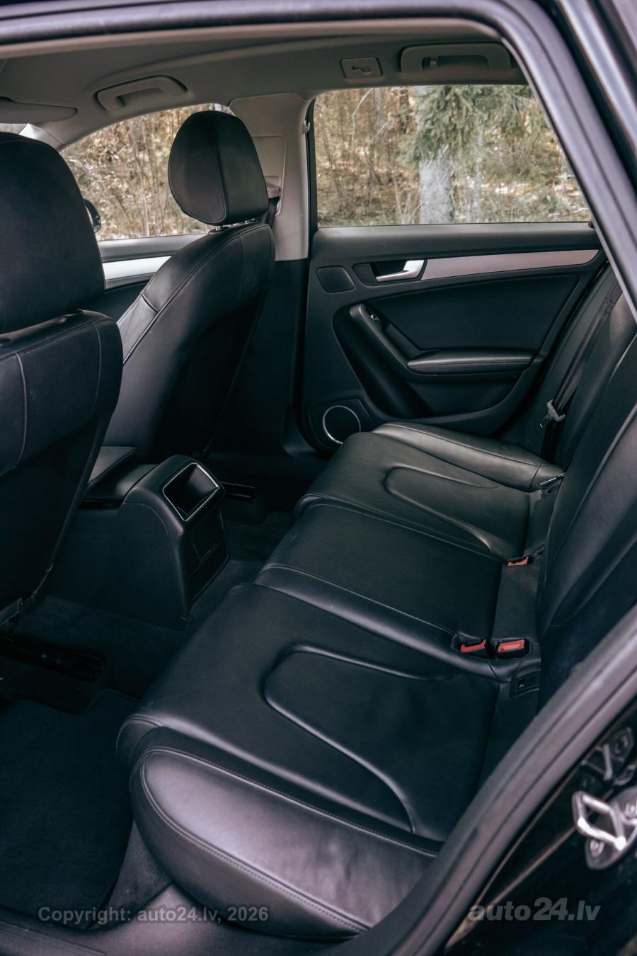 Black Audi A4 2013 in Rakvere, with an engine capacity of 3.00 L and mileage of 278 thousand km for 12500 €, photo 16 on AUTOMOTO.COM.LV