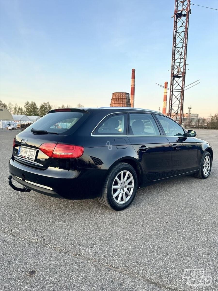 Melns Audi A4 2013 Kauņa, ar dzinēja tilpumu 1.80 L un nobraukumu 280 tūkst. km par 5900 €, foto 3 vietnē AUTOMOTO.COM.LV