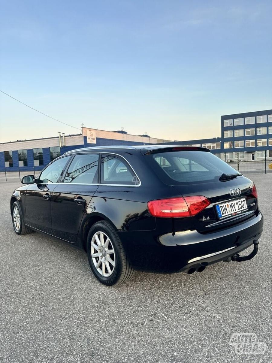 Melns Audi A4 2013 Kauņa, ar dzinēja tilpumu 1.80 L un nobraukumu 280 tūkst. km par 5900 €, foto 7 vietnē AUTOMOTO.COM.LV