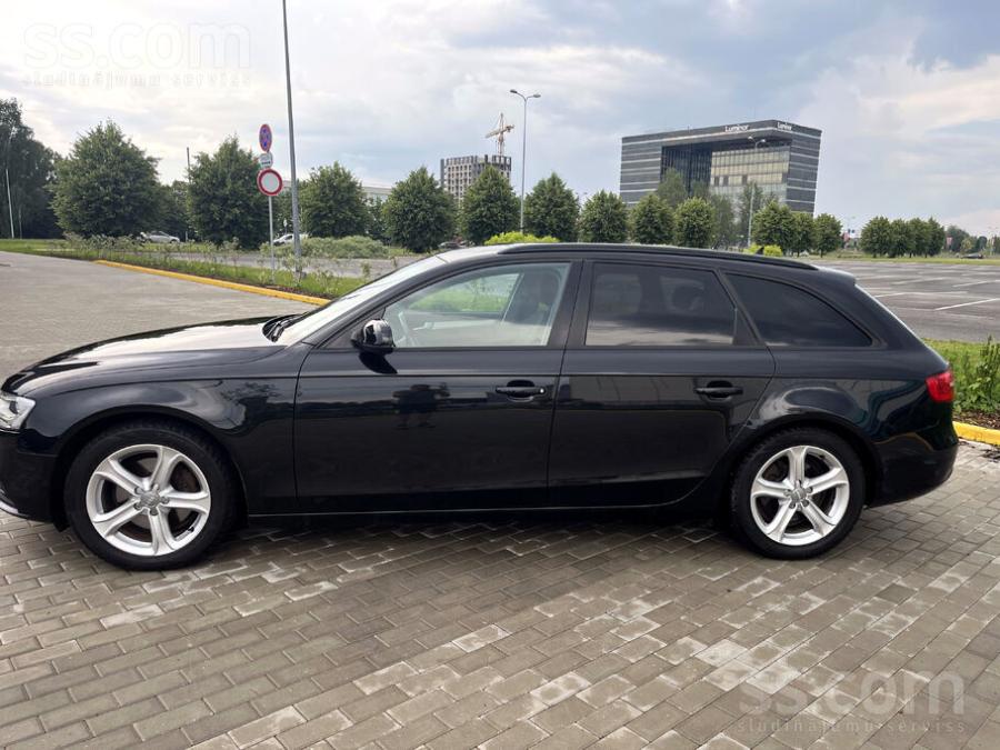 Black Audi A4 2013 in Riga, with an engine capacity of 2.00 L and mileage of 317 thousand km for 6990 €, photo 5 on AUTOMOTO.COM.LV