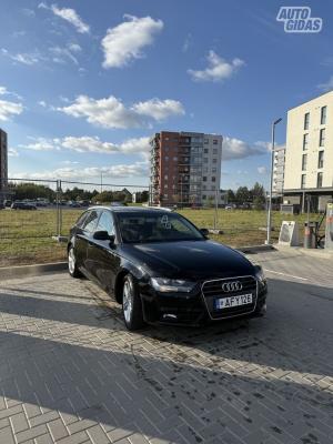 Black Audi A4 2013 in Klaipeda, with an engine capacity of 3.00 L and mileage of 335 thousand km for 5550 €, photo 3 on AUTOMOTO.COM.LV
