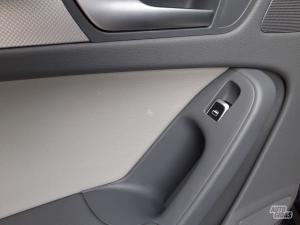 Black Audi A4 2013 in Mazeikiai, with an engine capacity of 2.00 L and mileage of 304 thousand km for 6400 €, photo 16 on AUTOMOTO.COM.LV