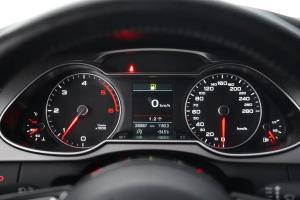 Black Audi A4 2013 in Kaunas, with an engine capacity of 2.00 L and mileage of 340 thousand km for 6250 €, photo 12 on AUTOMOTO.COM.LV