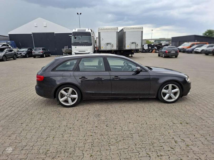 Black Audi A4 2013 in Kaunas, with an engine capacity of 1.97 L and mileage of 340 thousand km for 6350 €, photo 10 on AUTOMOTO.COM.LV