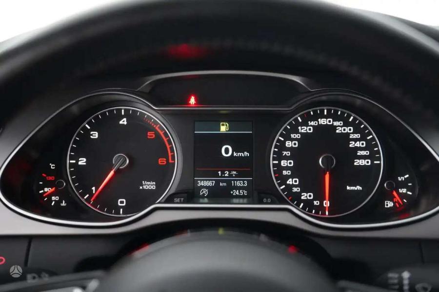 Black Audi A4 2013 in Kaunas, with an engine capacity of 1.97 L and mileage of 340 thousand km for 6350 €, photo 19 on AUTOMOTO.COM.LV