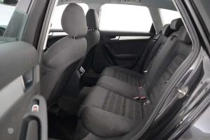 Black Audi A4 2013 in Kaunas, with an engine capacity of 1.97 L and mileage of 340 thousand km for 6350 €, photo 21 on AUTOMOTO.COM.LV
