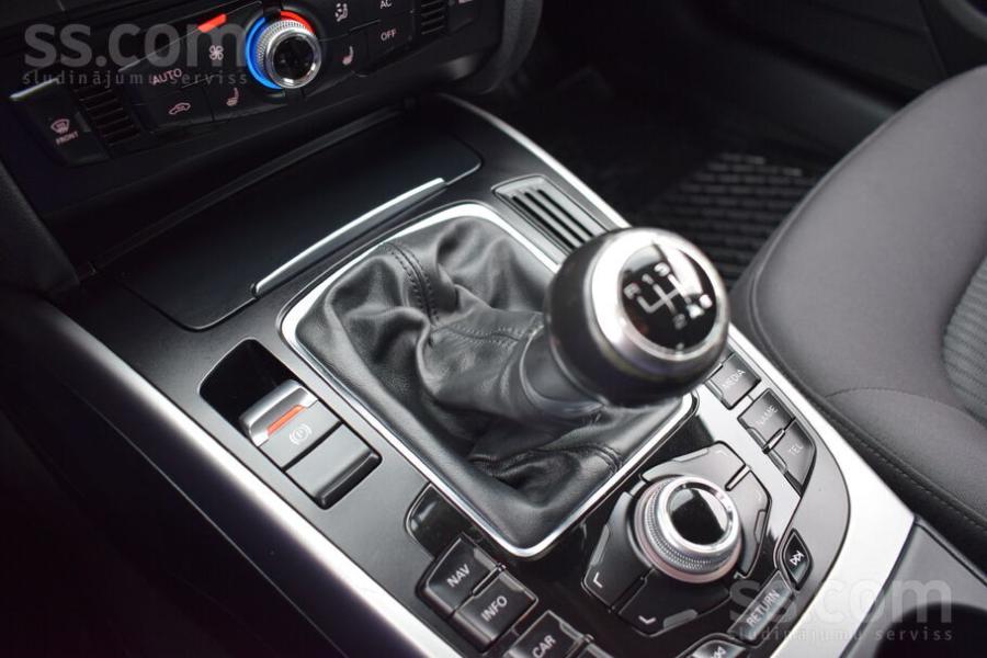 Melns Audi A4 2013 Daugavpils, ar dzinēja tilpumu 2.00 L un nobraukumu 244 tūkst. km par 7900 €, foto 30 vietnē AUTOMOTO.COM.LV