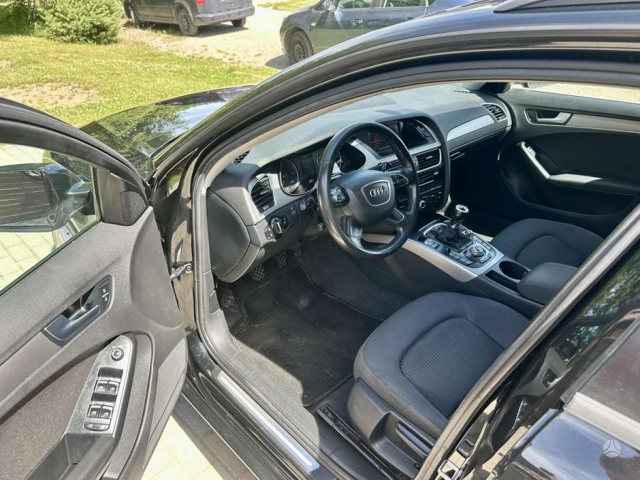 Black Audi A4 2013 in Siauliai, with an engine capacity of 2.00 L and mileage of 290 thousand km for 6350 €, photo 14 on AUTOMOTO.COM.LV