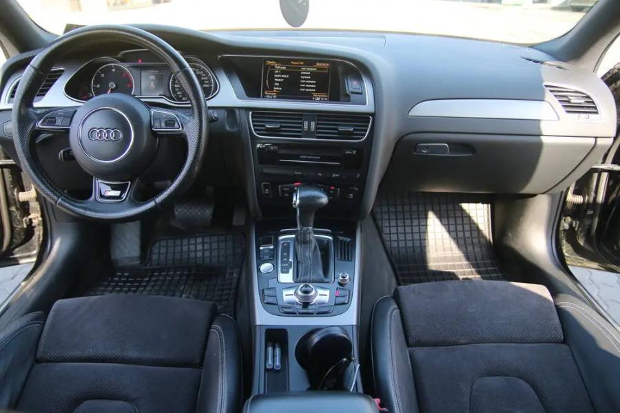 Melns Audi A4 2013 Rīga, ar dzinēja tilpumu 3.00 L un nobraukumu 335 tūkst. km par 8490 €, foto 6 vietnē AUTOMOTO.COM.LV