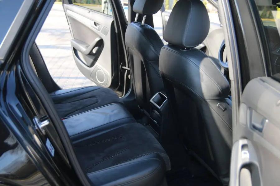 Melns Audi A4 2013 Rīga, ar dzinēja tilpumu 3.00 L un nobraukumu 335 tūkst. km par 8490 €, foto 9 vietnē AUTOMOTO.COM.LV