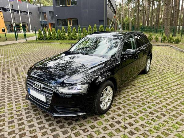 Black Audi A4 2013 in Kaunas, with an engine capacity of 2.97 L and mileage of 290 thousand km for 5800 €, photo 1 on AUTOMOTO.COM.LV