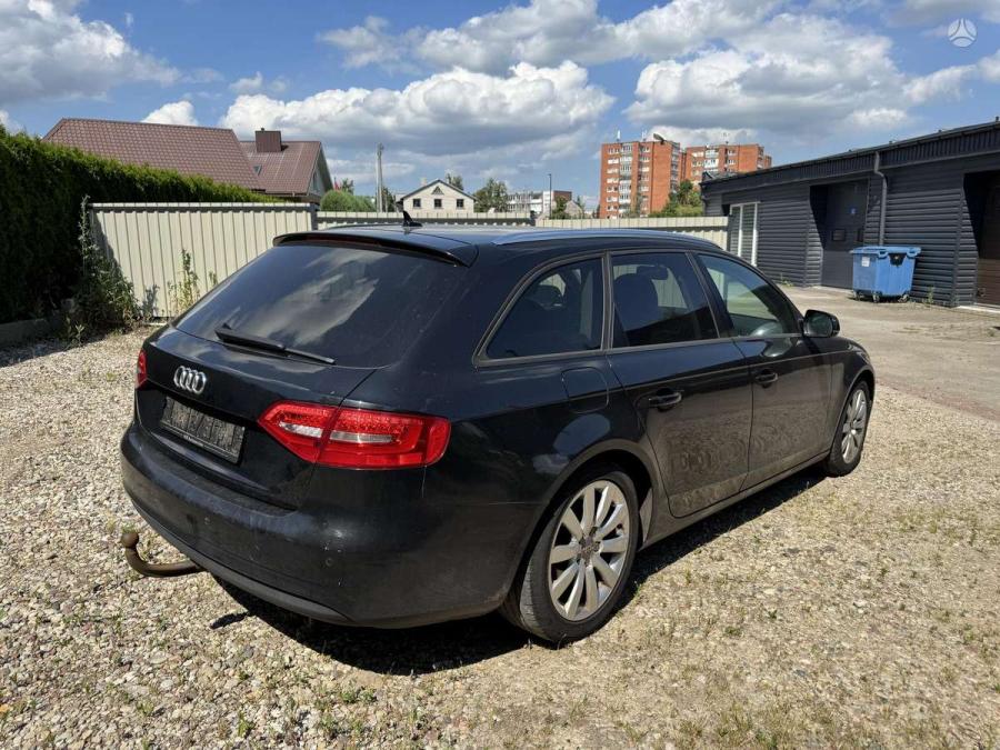 Black Audi A4 2013 in Alytus, with an engine capacity of 2.00 L and mileage of 286 thousand km for 5850 €, photo 5 on AUTOMOTO.COM.LV