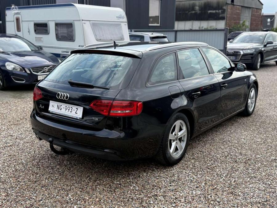 Melns Audi A4 2013 Kauņa, ar dzinēja tilpumu 1.97 L un nobraukumu 289 tūkst. km par 6900 €, foto 7 vietnē AUTOMOTO.COM.LV