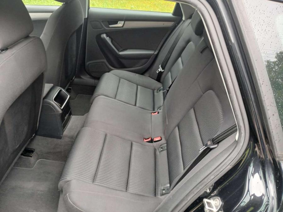Melns Audi A4 2013 Utena, ar dzinēja tilpumu 2.00 L un nobraukumu 288 tūkst. km par 6700 €, foto 10 vietnē AUTOMOTO.COM.LV