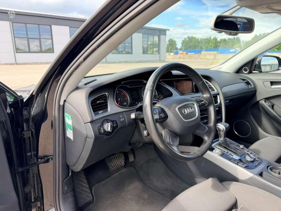 Melns Audi A4 2013 Panevēža, ar dzinēja tilpumu 1.97 L un nobraukumu 296 tūkst. km par 5700 €, foto 13 vietnē AUTOMOTO.COM.LV