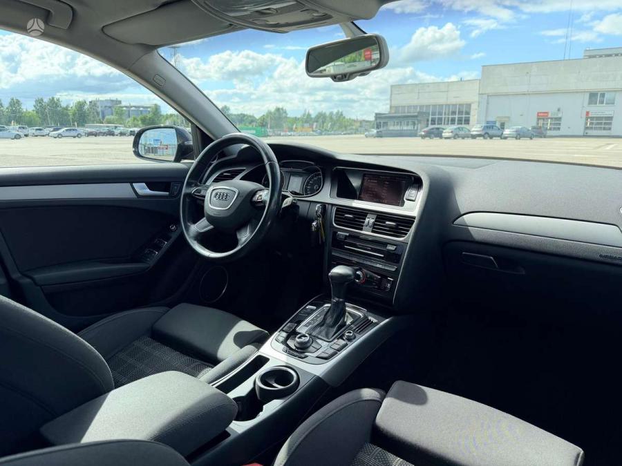 Melns Audi A4 2013 Panevēža, ar dzinēja tilpumu 1.97 L un nobraukumu 296 tūkst. km par 5700 €, foto 14 vietnē AUTOMOTO.COM.LV