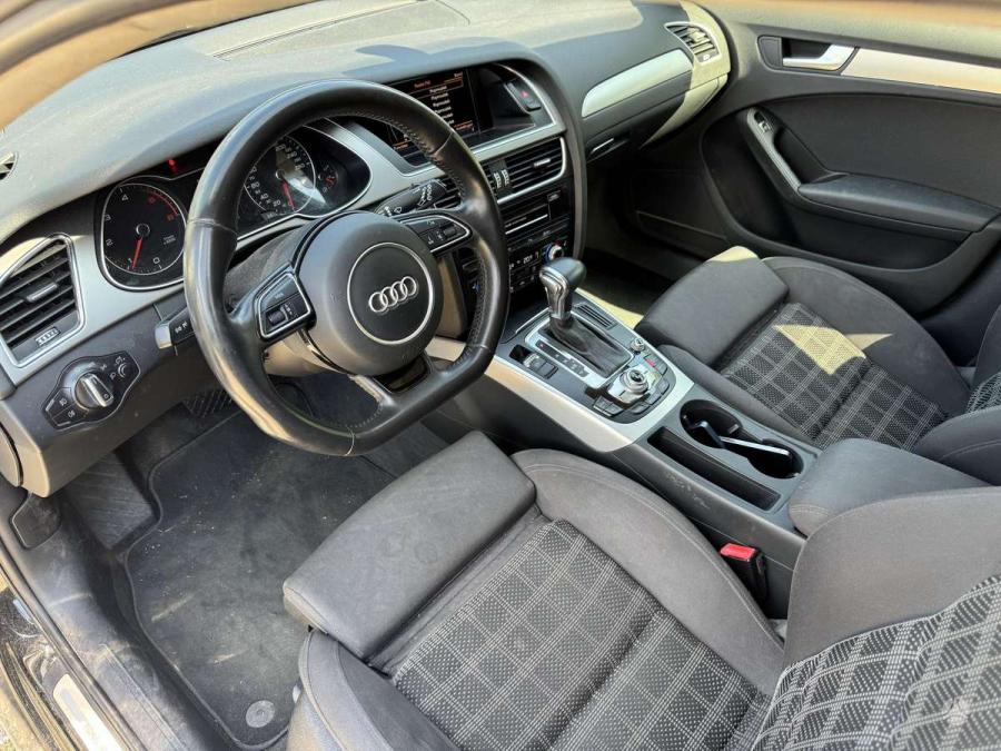 Black Audi A4 2013 in Alytus, with an engine capacity of 2.00 L and mileage of 286 thousand km for 5850 €, photo 8 on AUTOMOTO.COM.LV