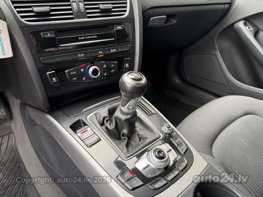 Melns Audi A4 2013 Veru, ar dzinēja tilpumu 2.00 L un nobraukumu 307 tūkst. km par 5990 €, foto 9 vietnē AUTOMOTO.COM.LV