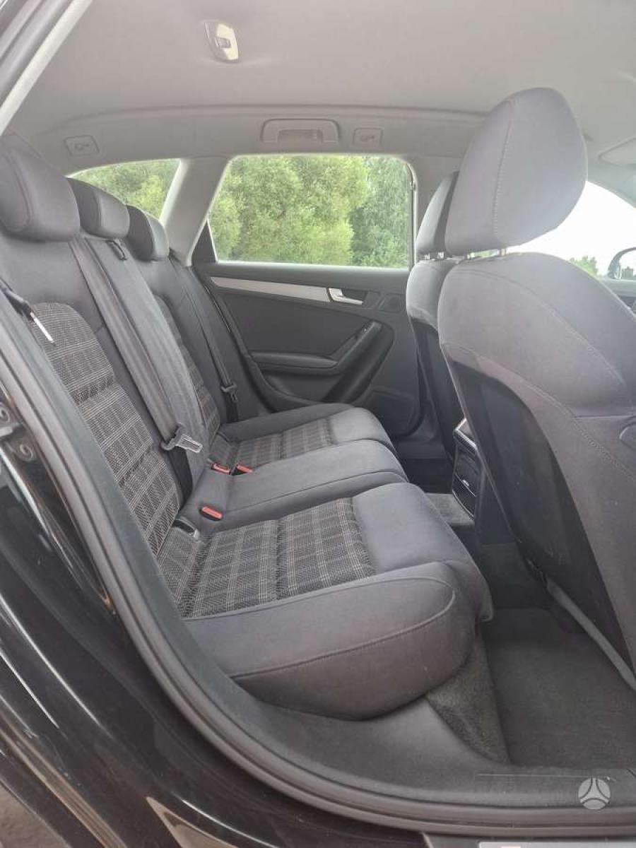 Melns Audi A4 2013 Panevēža, ar dzinēja tilpumu 2.00 L un nobraukumu 260 tūkst. km par 6590 €, foto 18 vietnē AUTOMOTO.COM.LV