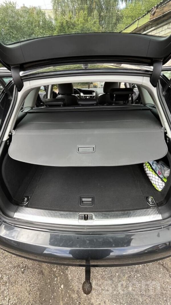 Melns Audi A4 2013 Liepāja, ar dzinēja tilpumu 2.00 L un nobraukumu 295 tūkst. km par 7700 €, foto 3 vietnē AUTOMOTO.COM.LV
