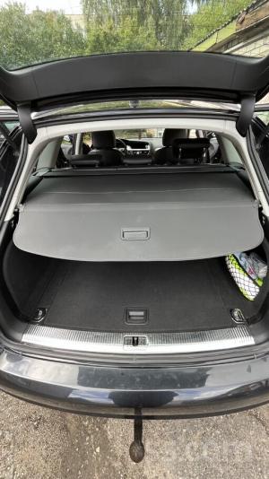 Black Audi A4 2013 in Liepaja, with an engine capacity of 2.00 L and mileage of 295 thousand km for 7700 €, photo 4 on AUTOMOTO.COM.LV