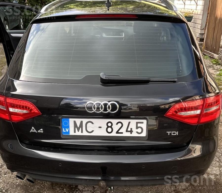 Black Audi A4 2013 in Liepaja, with an engine capacity of 2.00 L and mileage of 295 thousand km for 7700 €, photo 15 on AUTOMOTO.COM.LV