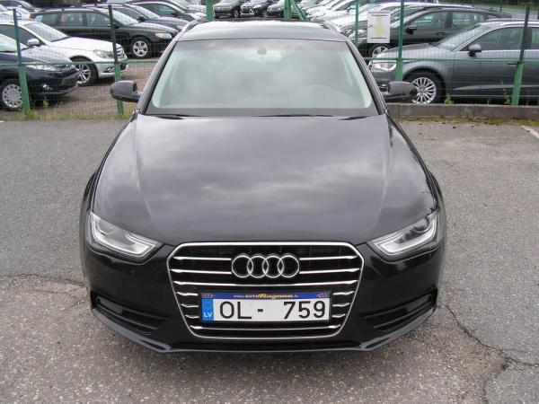 Black Audi A4 2013 in Sigulda, with an engine capacity of 2.00 L and mileage of 297 thousand km for 7950 €, photo 5 on AUTOMOTO.COM.LV