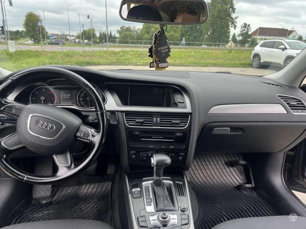 Melns Audi A4 2013 Šauļi, ar dzinēja tilpumu 1.97 L un nobraukumu 353 tūkst. km par 5400 €, foto 8 vietnē AUTOMOTO.COM.LV