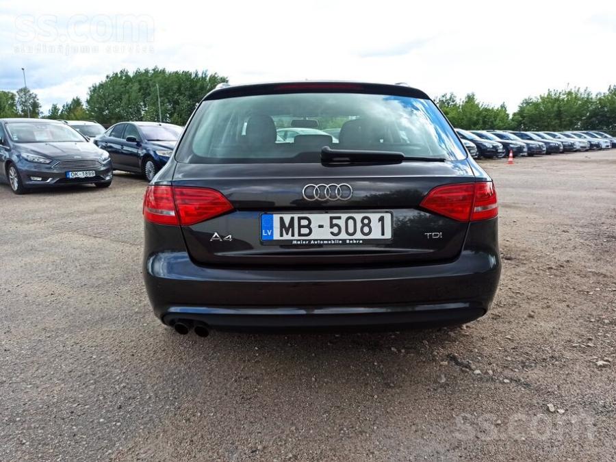 Melns Audi A4 2013 Daugavpils, ar dzinēja tilpumu 2.00 L un nobraukumu 0 tūkst. km par 7400 €, foto 7 vietnē AUTOMOTO.COM.LV