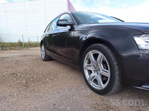 Melns Audi A4 2013 Daugavpils, ar dzinēja tilpumu 2.00 L un nobraukumu 0 tūkst. km par 7400 €, foto 10 vietnē AUTOMOTO.COM.LV