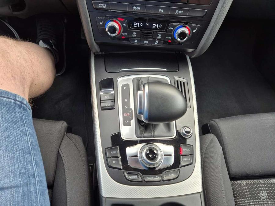 Black Audi A4 2013 in Marijampole, with an engine capacity of 2.97 L and mileage of 200 thousand km for 10000 €, photo 20 on AUTOMOTO.COM.LV