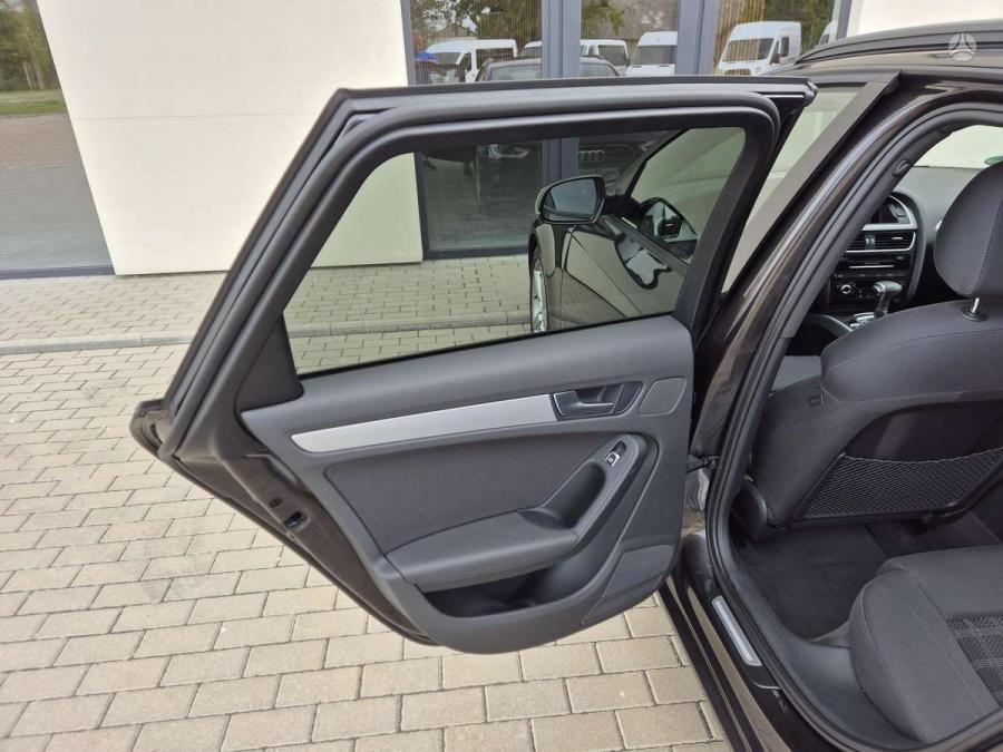 Black Audi A4 2013 in Marijampole, with an engine capacity of 2.97 L and mileage of 200 thousand km for 10000 €, photo 21 on AUTOMOTO.COM.LV