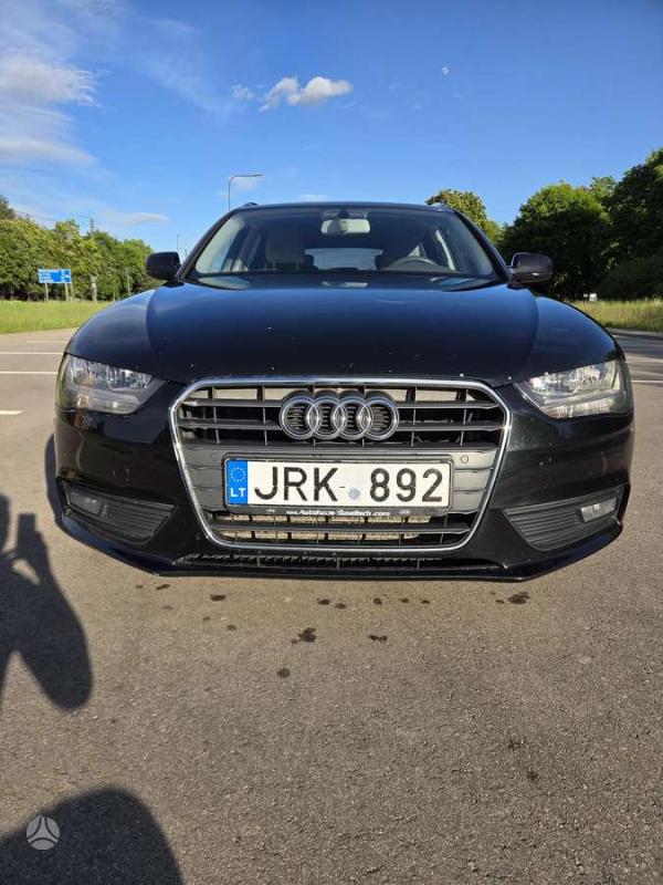 Black Audi A4 2013 in Kaunas, with an engine capacity of 1.97 L and mileage of 323 thousand km for 5999 €, photo 1 on AUTOMOTO.COM.LV