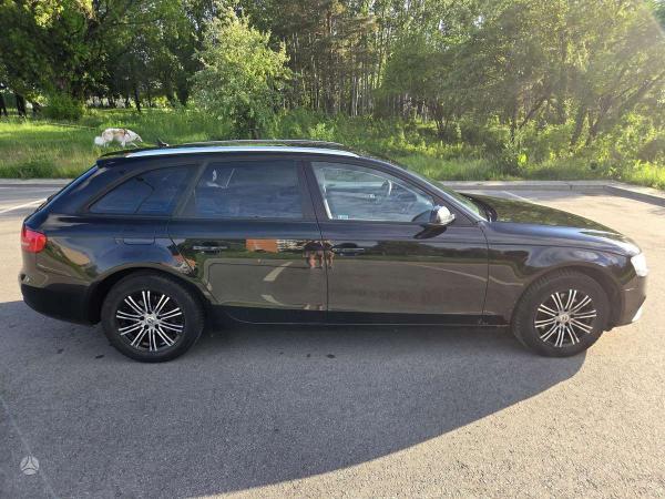 Black Audi A4 2013 in Kaunas, with an engine capacity of 1.97 L and mileage of 323 thousand km for 5999 €, photo 7 on AUTOMOTO.COM.LV