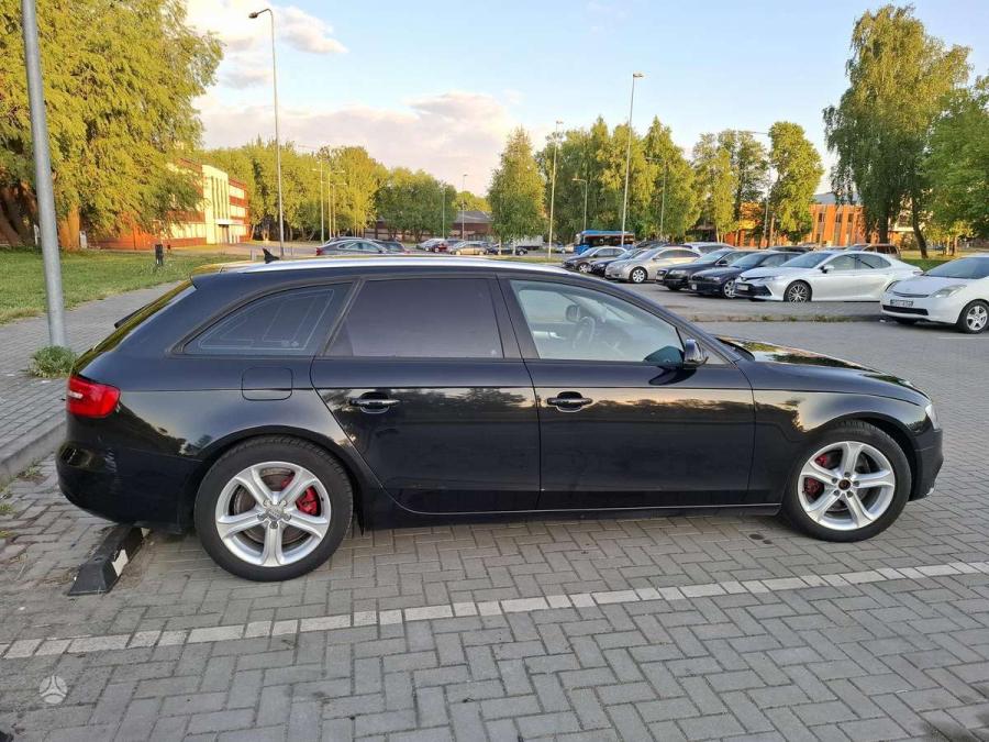 Melns Audi A4 2013 Klaipėda, ar dzinēja tilpumu 1.97 L un nobraukumu 238 tūkst. km par 6000 €, foto 3 vietnē AUTOMOTO.COM.LV
