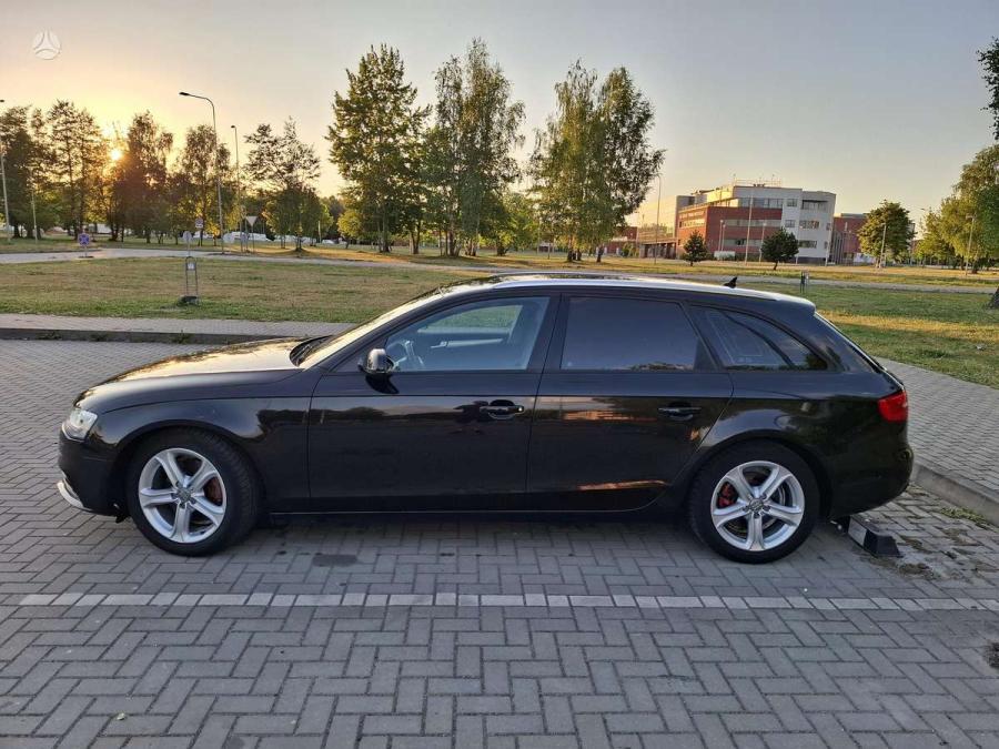 Melns Audi A4 2013 Klaipėda, ar dzinēja tilpumu 1.97 L un nobraukumu 238 tūkst. km par 6000 €, foto 4 vietnē AUTOMOTO.COM.LV