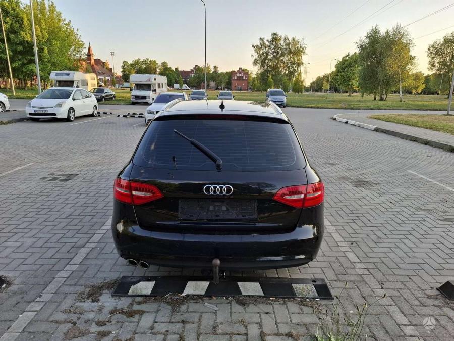 Melns Audi A4 2013 Klaipėda, ar dzinēja tilpumu 1.97 L un nobraukumu 238 tūkst. km par 6000 €, foto 5 vietnē AUTOMOTO.COM.LV