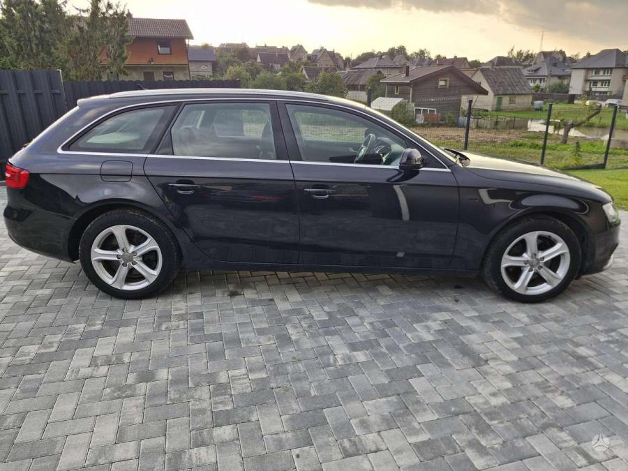 Melns Audi A4 2013 Telšiai, ar dzinēja tilpumu 2.00 L un nobraukumu 217 tūkst. km par 5450 €, foto 3 vietnē AUTOMOTO.COM.LV