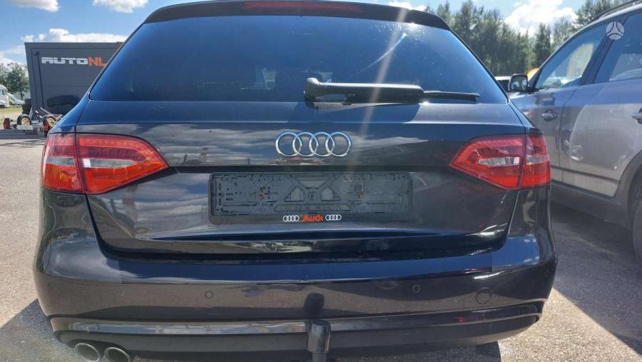 Black Audi A4 2013 in Kaunas, with an engine capacity of 1.97 L and mileage of 285 thousand km for 7499 €, photo 7 on AUTOMOTO.COM.LV