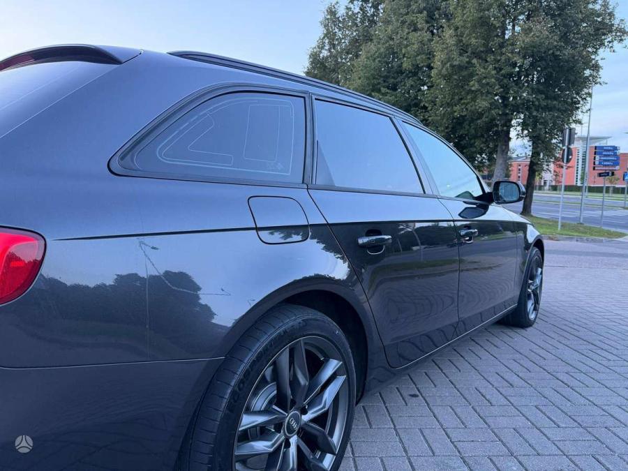 Black Audi A4 2013 in Vilnius, with an engine capacity of 0.00 L and mileage of 295 thousand km for 6900 €, photo 10 on AUTOMOTO.COM.LV