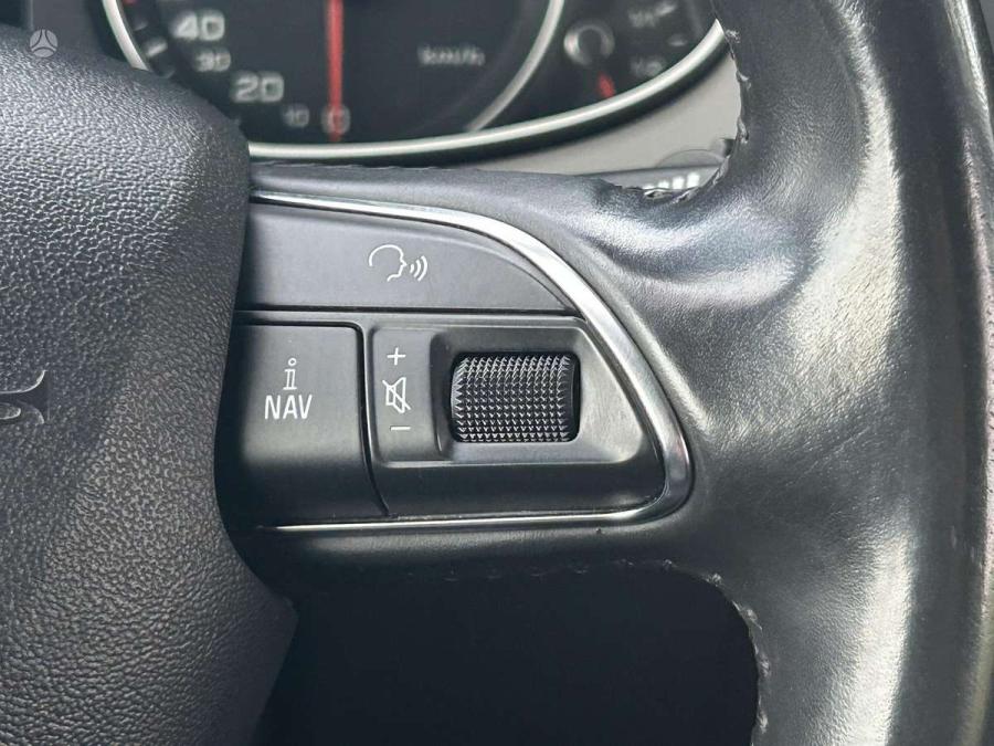 Black Audi A4 2013 in Raseiniai, with an engine capacity of 1.97 L and mileage of 295 thousand km for 7150 €, photo 13 on AUTOMOTO.COM.LV