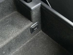 Black Audi A4 2013 in Raseiniai, with an engine capacity of 1.97 L and mileage of 295 thousand km for 7150 €, photo 20 on AUTOMOTO.COM.LV