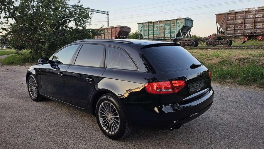 Black Audi A4 2013 in Vilnius, with an engine capacity of 1.97 L and mileage of 300 thousand km for 5600 €, photo 10 on AUTOMOTO.COM.LV