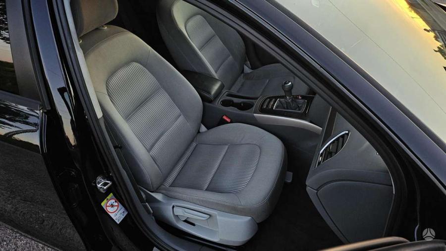 Black Audi A4 2013 in Vilnius, with an engine capacity of 1.97 L and mileage of 300 thousand km for 5600 €, photo 18 on AUTOMOTO.COM.LV