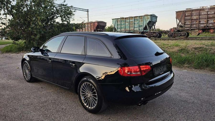 Black Audi A4 2013 in Vilnius, with an engine capacity of 1.97 L and mileage of 300 thousand km for 5600 €, photo 10 on AUTOMOTO.COM.LV