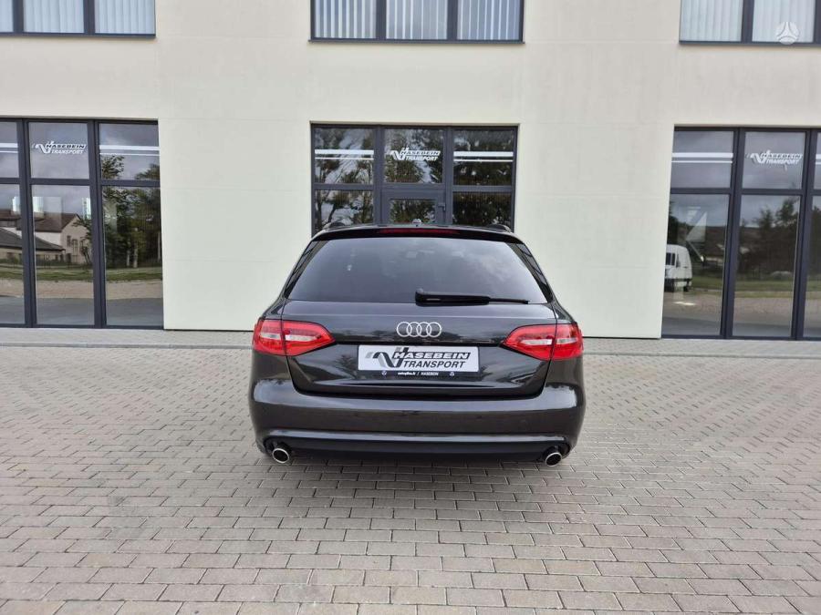 Melns Audi A4 2013 Marijampole, ar dzinēja tilpumu 2.97 L un nobraukumu 200 tūkst. km par 9500 €, foto 6 vietnē AUTOMOTO.COM.LV