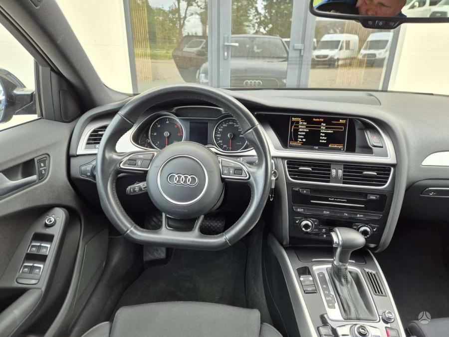 Melns Audi A4 2013 Marijampole, ar dzinēja tilpumu 2.97 L un nobraukumu 200 tūkst. km par 9500 €, foto 16 vietnē AUTOMOTO.COM.LV