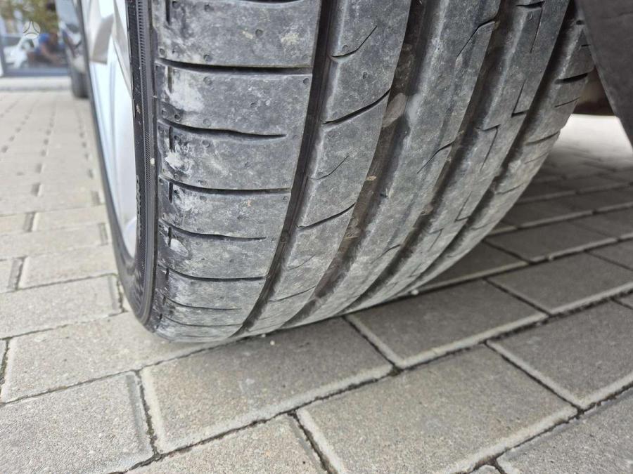 Melns Audi A4 2013 Marijampole, ar dzinēja tilpumu 2.97 L un nobraukumu 200 tūkst. km par 9500 €, foto 34 vietnē AUTOMOTO.COM.LV