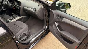 Black Audi A4 2013 in Vilnius, with an engine capacity of 1.97 L and mileage of 241 thousand km for 6900 €, photo 11 on AUTOMOTO.COM.LV