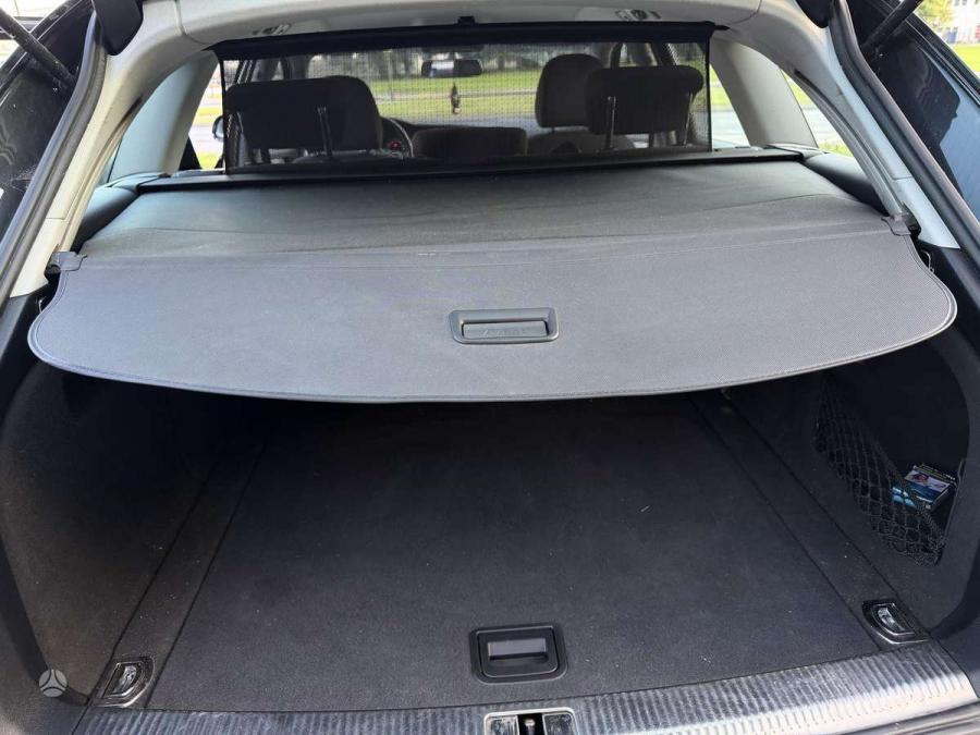 Black Audi A4 2013 in Kaunas, with an engine capacity of 1.97 L and mileage of 292 thousand km for 6700 €, photo 18 on AUTOMOTO.COM.LV